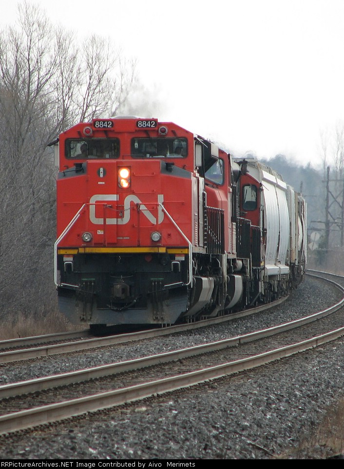 CN 8842 at Mile 260 Kingston Sub